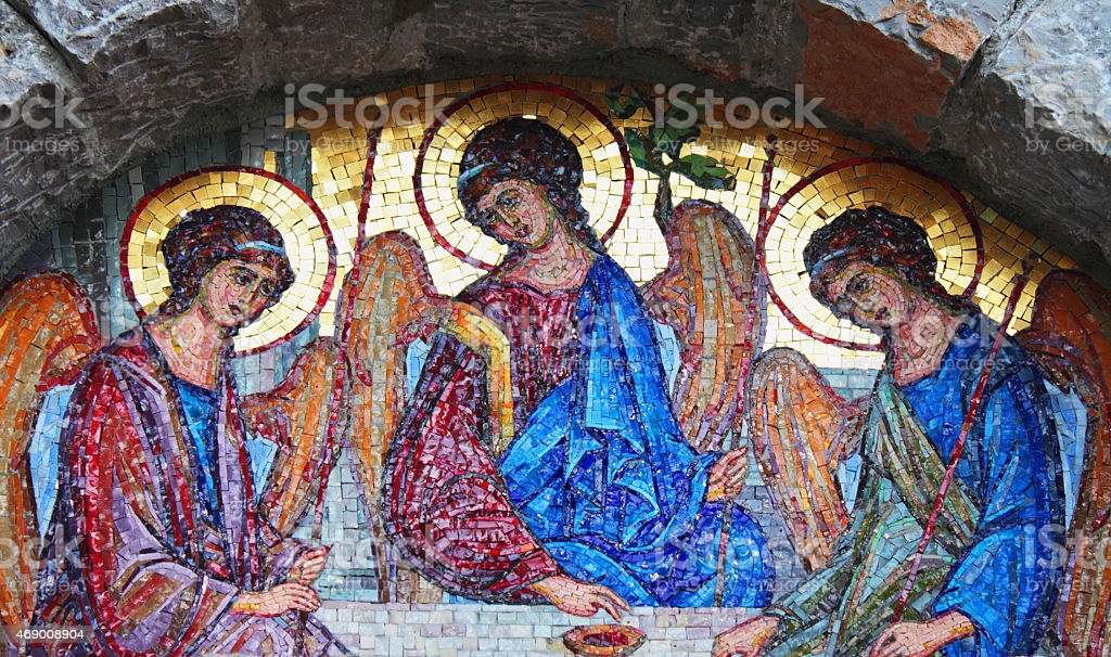 A Trindade como mistério em si e para a salvação humana - Diocese de Marabá